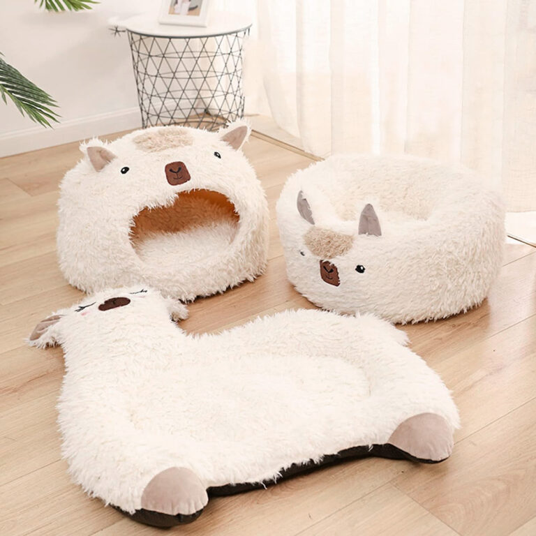 Cozy Alpaca Sleep Set For French Bulldogs - Ultimate Comfort